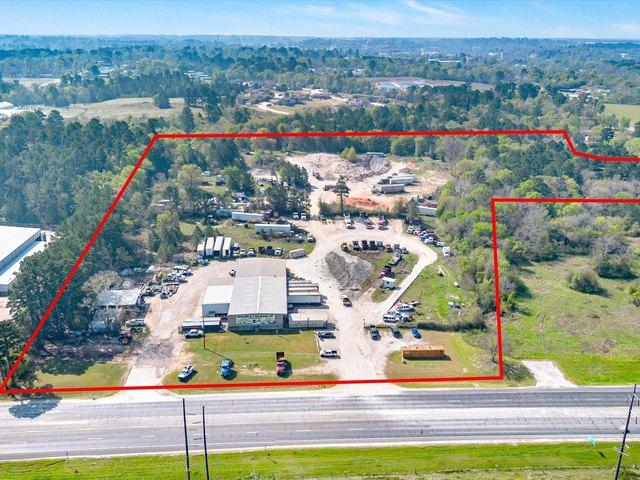 223 FM 2821 Rd E, Huntsville, TX 77320