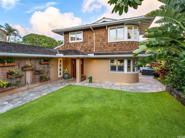 223 Kaʻalawai Pl, Honolulu, HI 96816 | Compass
