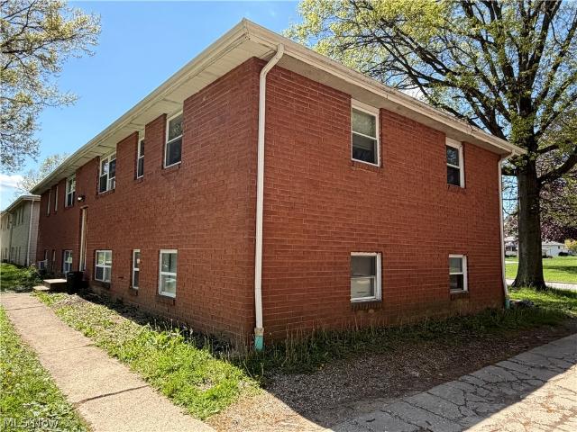 223 Kendall Avenue
