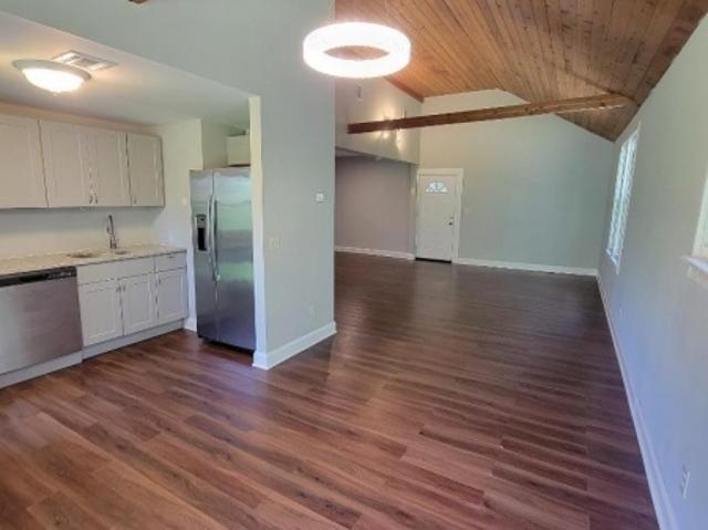 223 Halsey Rd # 3