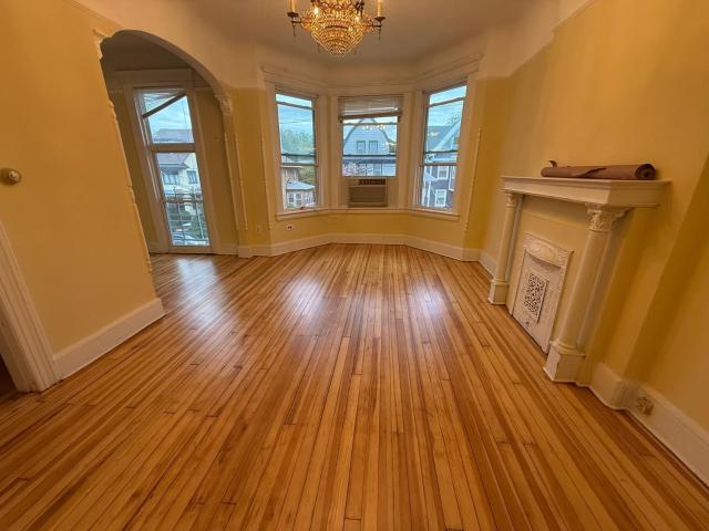 223 Harrison Ave # 2