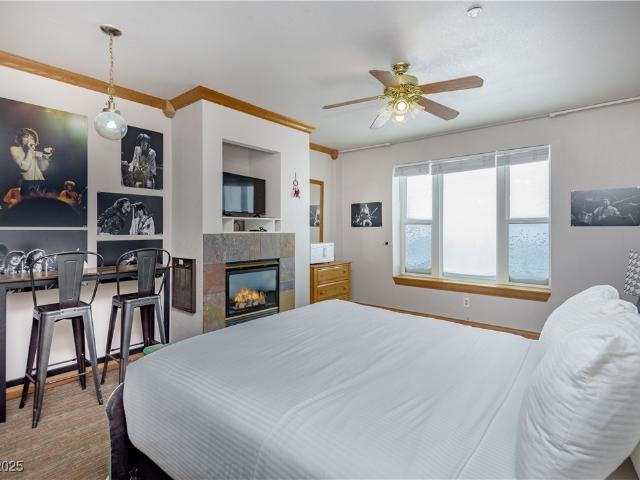 223 Hunter Ridge 2303