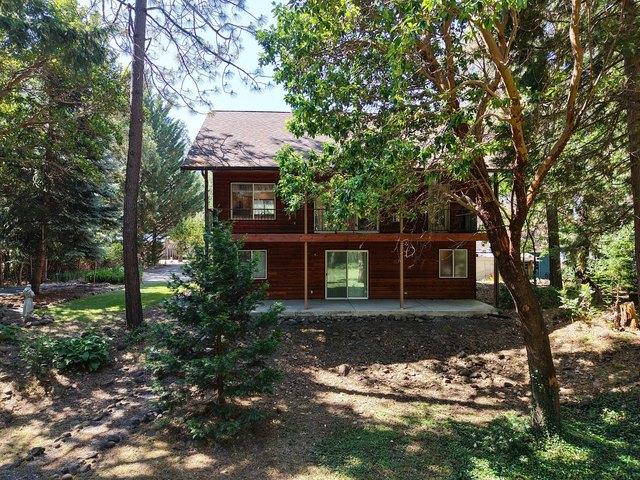 223 Indian Creek Ln, Shady Cove, OR 97539