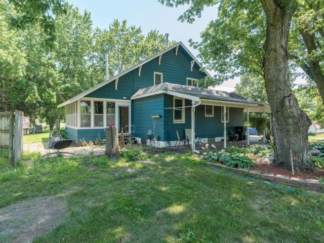 223 Joy Avenue SW