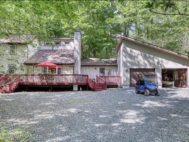223 Outer Dr, Pocono Lake, PA 18347