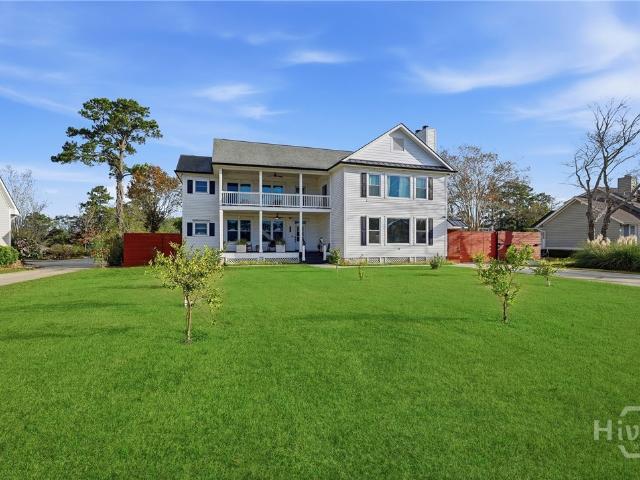 223 Lakeshore Drive
