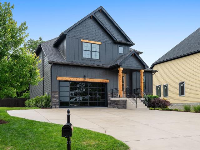 223 Liberty Ln