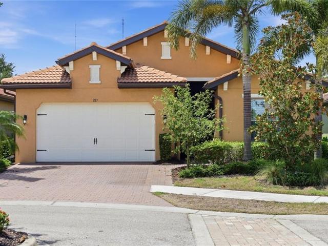 223 Maraviya Blvd, Nokomis, FL 34275