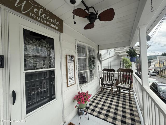 223 N VINE Street