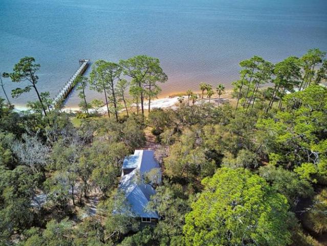 223 N Bayshore Dr, Eastpoint, FL 32328