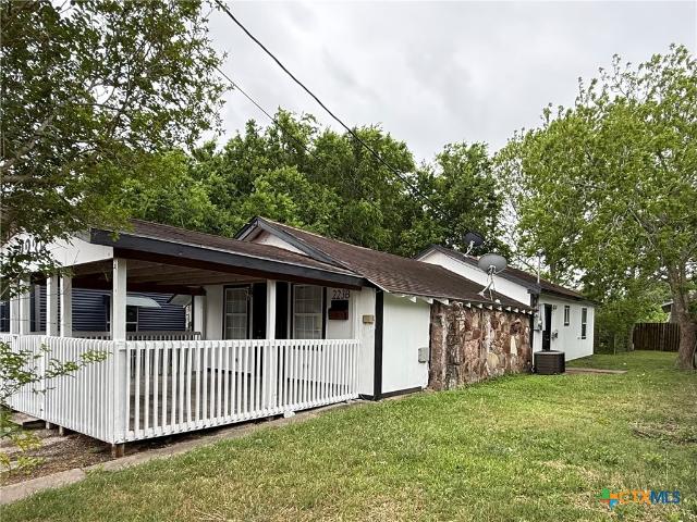 223 N Benavides St, Unit B, Port Lavaca, TX 77979 | MLS #611436