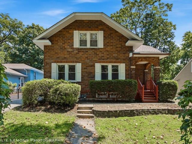 223 N Bierman Ave, Villa Park, IL 60181