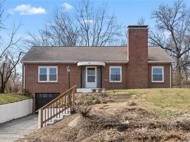 223 N Dellwood Rd, Dellwood, MO 63135