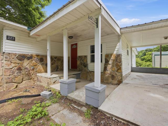 223 N Elm Street
