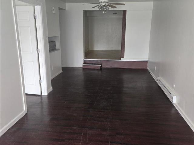 223 N Fountain Street 1