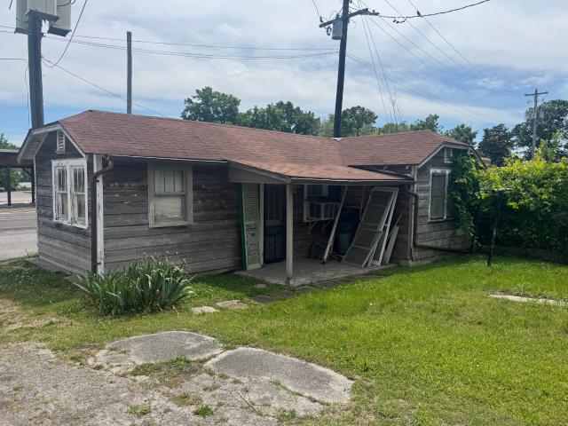 223 N Main St