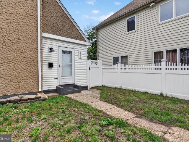 223 Noreg Place