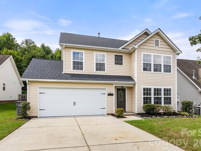 223 Newport Dr, Kannapolis, NC 28081