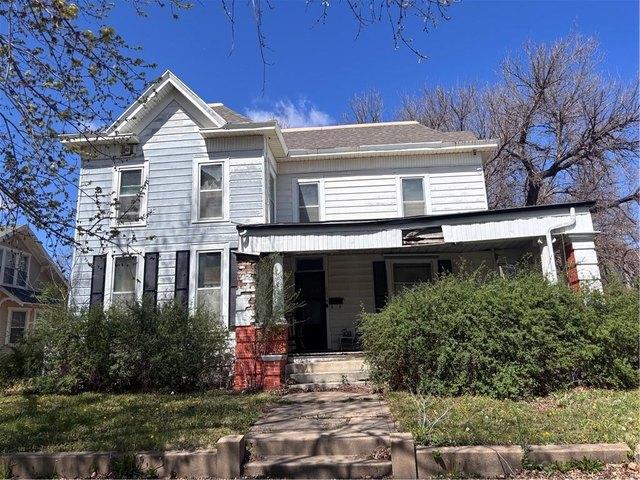 223 NE 6th St, Abilene, KS 67410