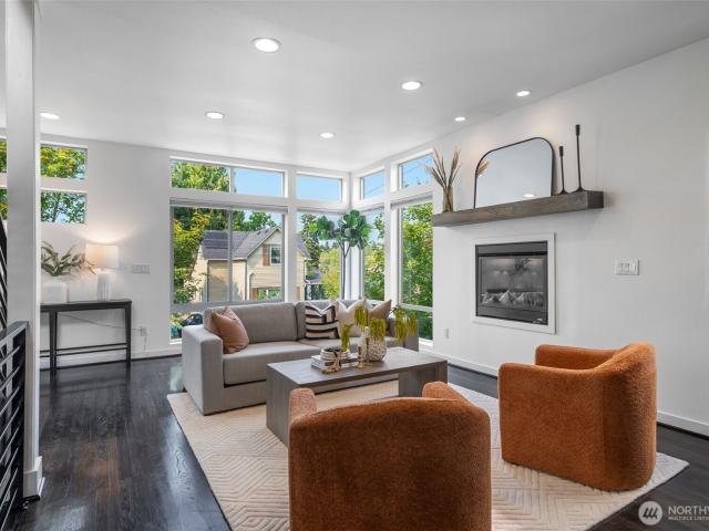 223 NW 87th St