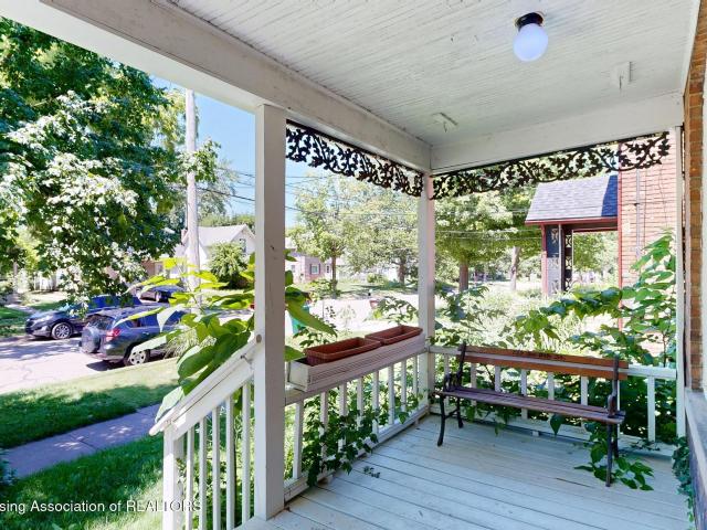 223 S 8th Street