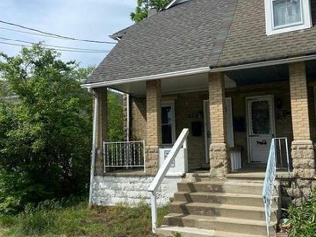 223 S 2nd St, North Wales, PA 19454