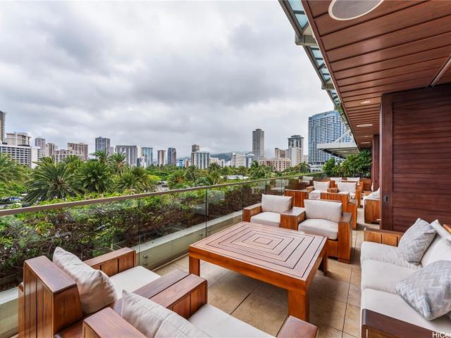 223 Saratoga Rd, Unit 1422, Honolulu, HI 96815 | MLS #202607