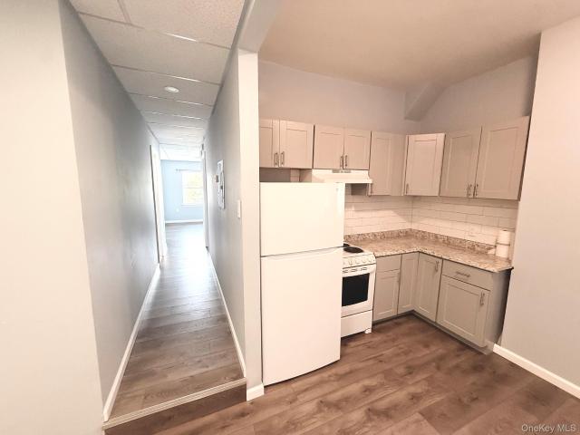 223 Scherer Boulevard 3