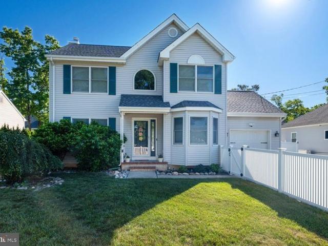223 Serpent Ln, Manahawkin, NJ 08050