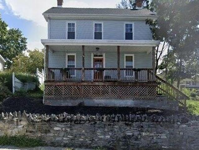 223 Potomac St N, Waynesboro, PA 17268