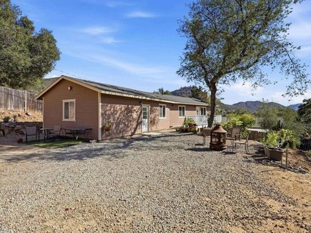 223 Patrick Dr, El Cajon, CA 92019
