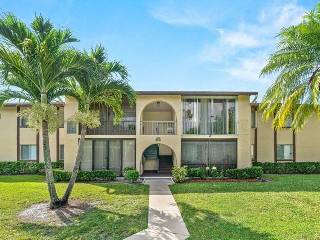 223 Pine Hov Cir Unit A2, Greenacres, FL 33463