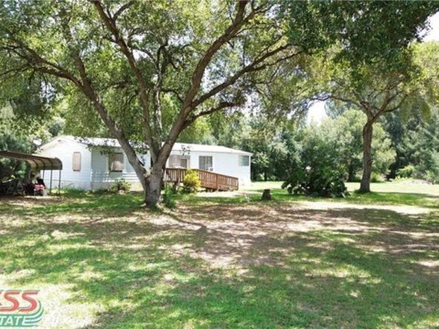 223 Pine Ln, Clewiston, FL 33440