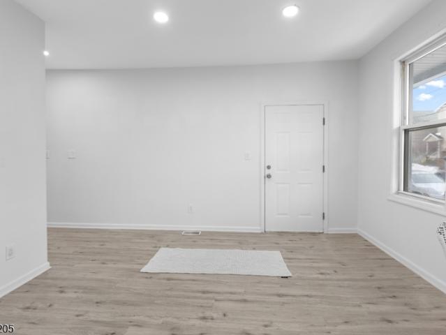 223 Pine St # 1