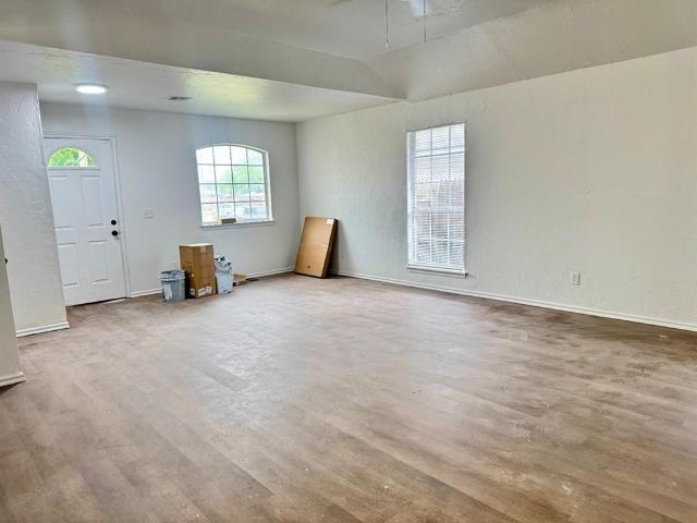 223 W 6th Street