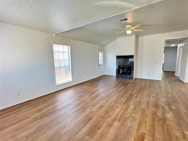 223 W 6th Street