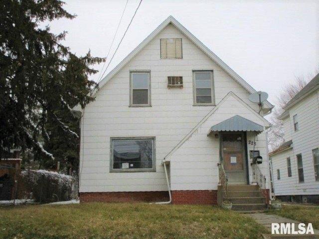 223 W Locust St, Canton, IL 61520