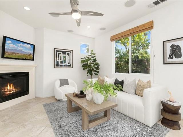 223 W Sparkleberry Ave, Orange, CA 92865