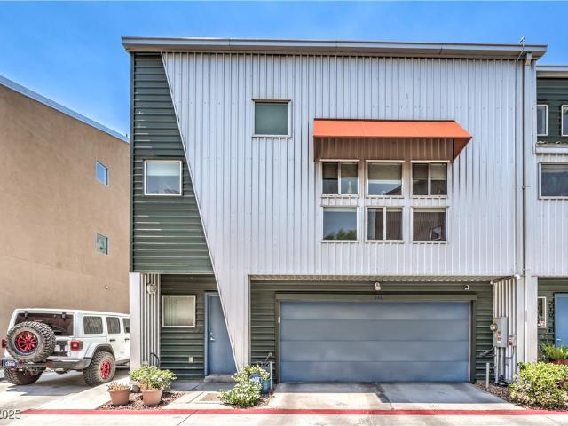 223 Tower St, Las Vegas, NV 89101 | MLS #2701