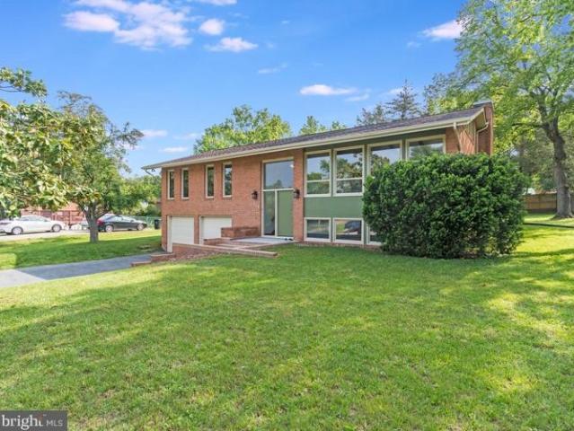 223 Taylor St, Fredericksburg, VA 22405