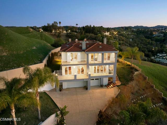 22442 Sueno Rd, Woodland Hills, CA 91364 | MLS #226001 VC | Compass