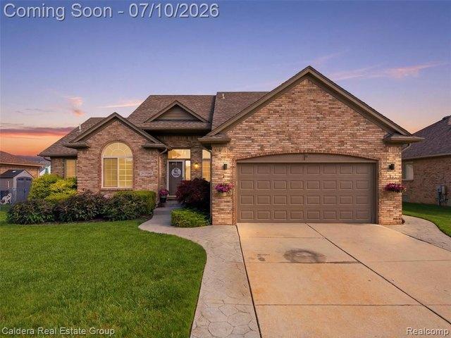 22449 Bluewater Dr, Macomb Township, MI 48044