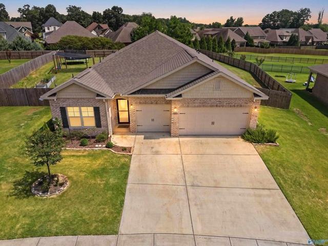 22449 Regent Dr, Athens, AL 35613
