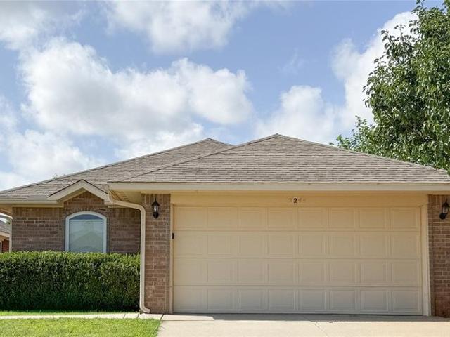 2244 NW 199th St, Edmond, OK 73012