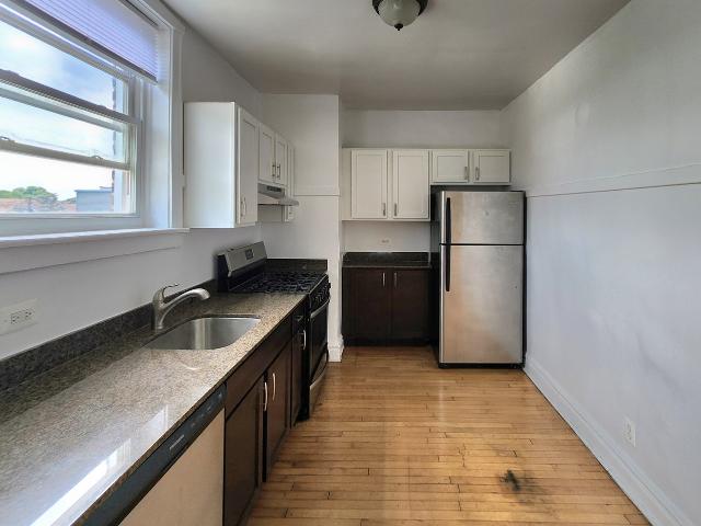 2244 N Monticello Avenue # 3W