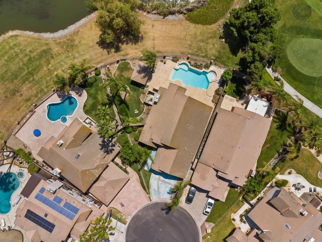 2244 Colonial Ct