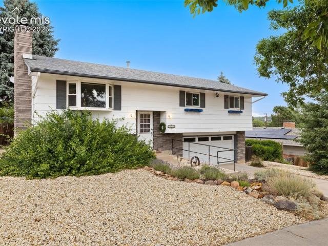 2244 Glenwood Circle