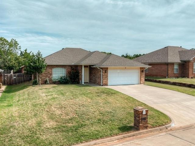 2244 Gray Dove Dr, Shawnee, OK 74804