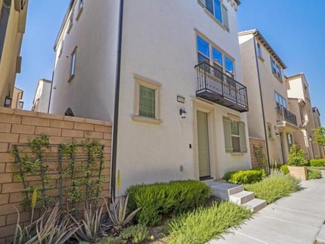 2244 Sunflower Ct Upland, CA 91786
