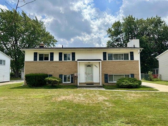 2244 Serra Dr, Sterling Heights, MI 48310